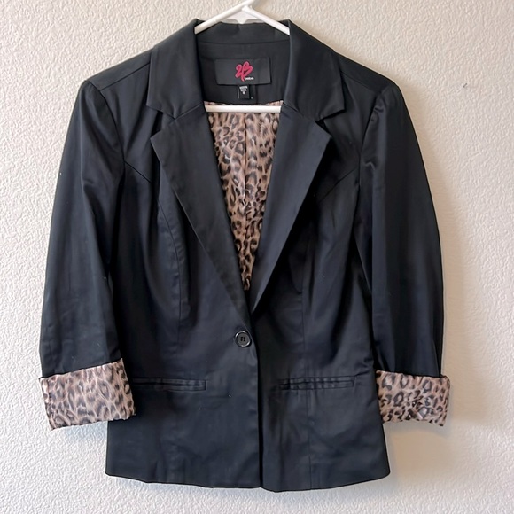 2B Bebe | Jackets & Coats | 2b Bebe Black Cheetah Blazer | Poshmark